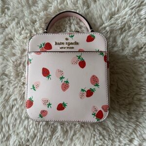 kate spade | Bags | Nwot Kate Spade Limited Edition Daisy Strawberry ...